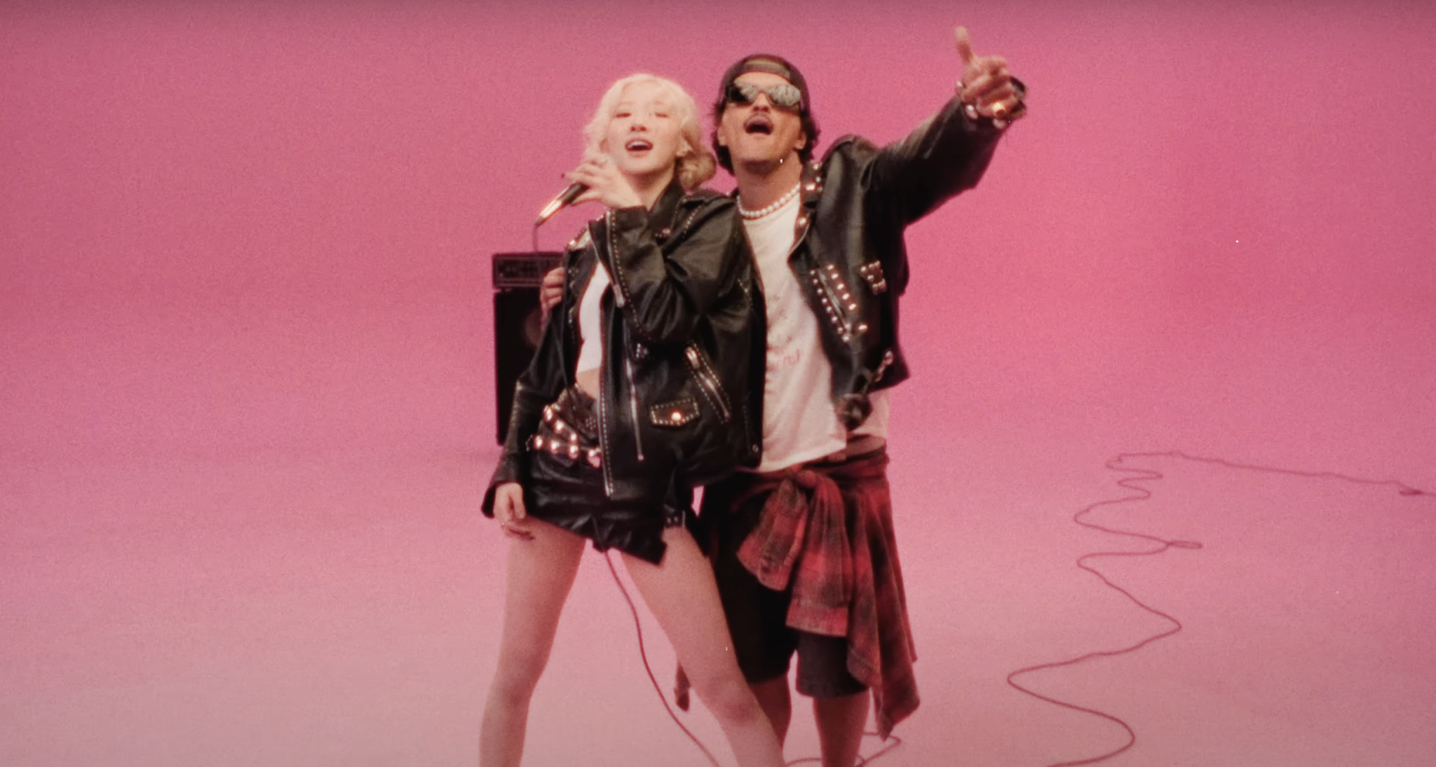 Rosé & Bruno Mars' "APT." Secures 20th Week At #1 On Global YouTube Music Videos, Songs Charts