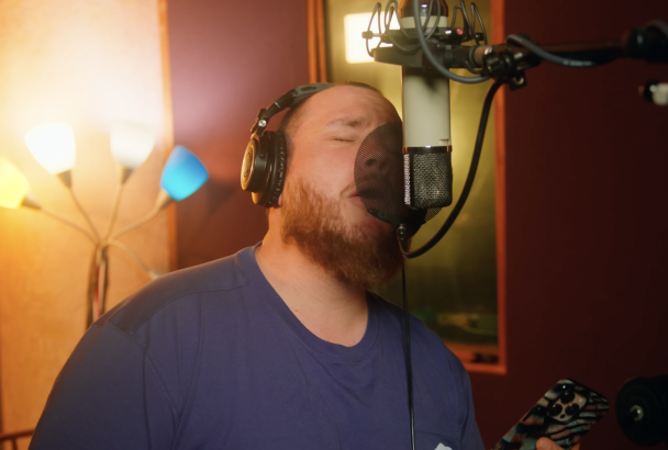 Luke Combs Replaces Himself Atop Country Radio Chart As "Sleepless In A ...
