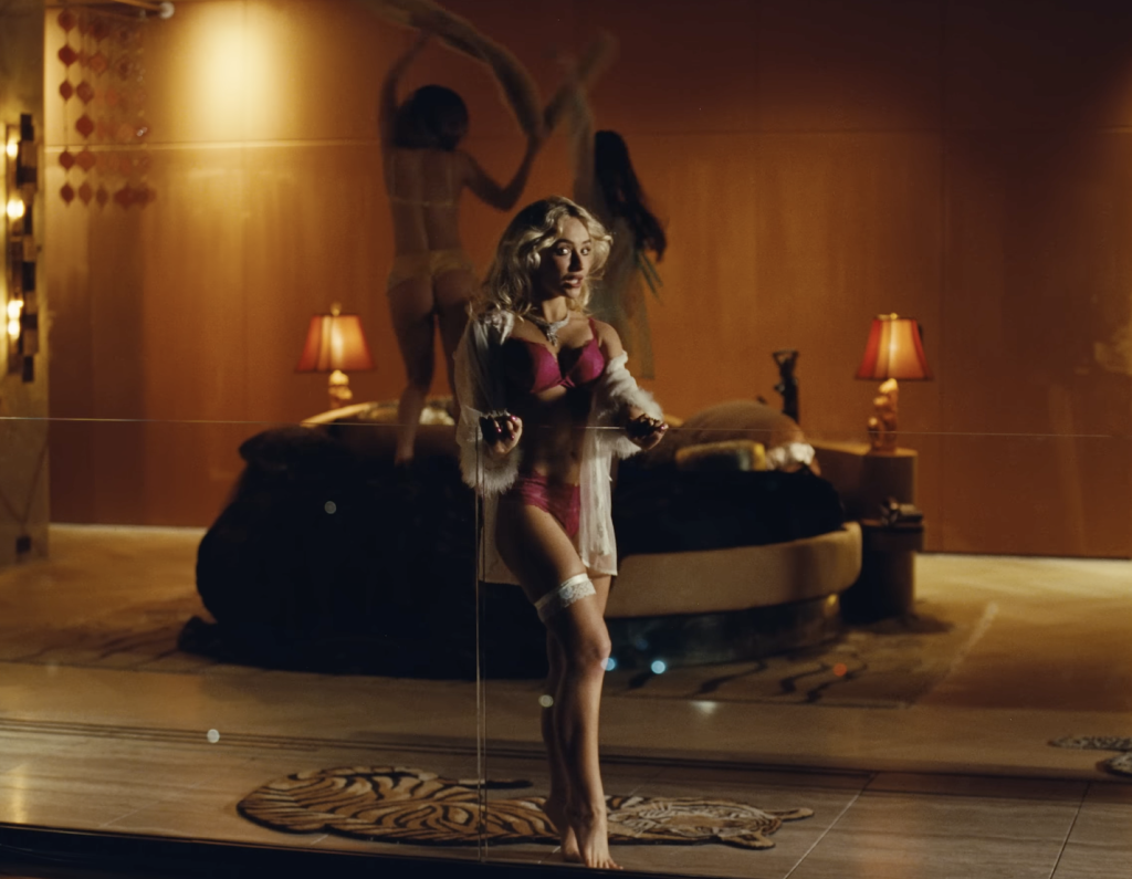 Sabrina Carpenter's "House Tour" Again Ranks As Pop Radio's Most Added Song